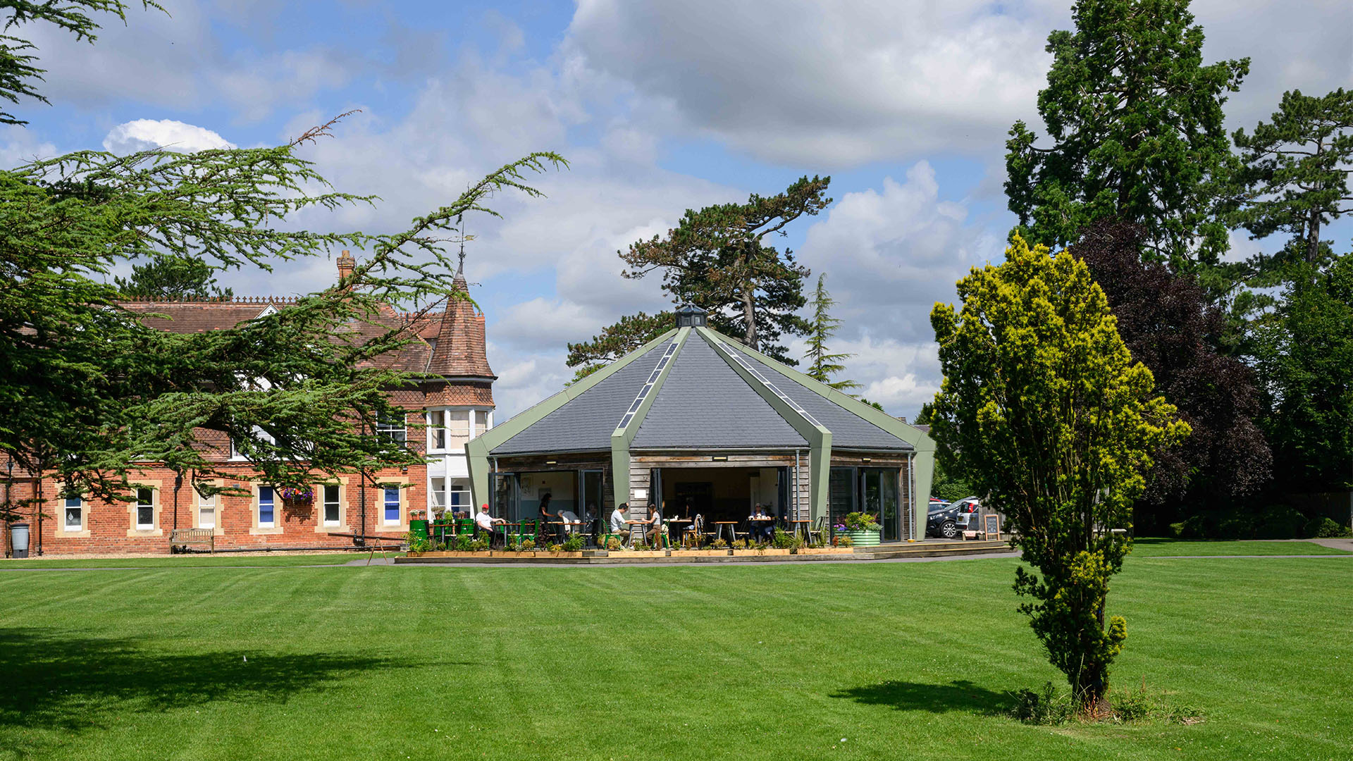 Retirement homes for sale in Bicester - Churchill Living