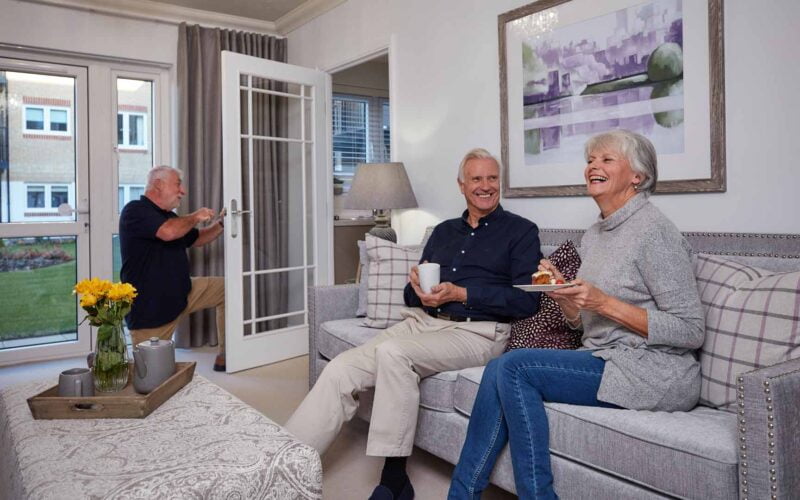 What are the benefits of downsizing in retirement?