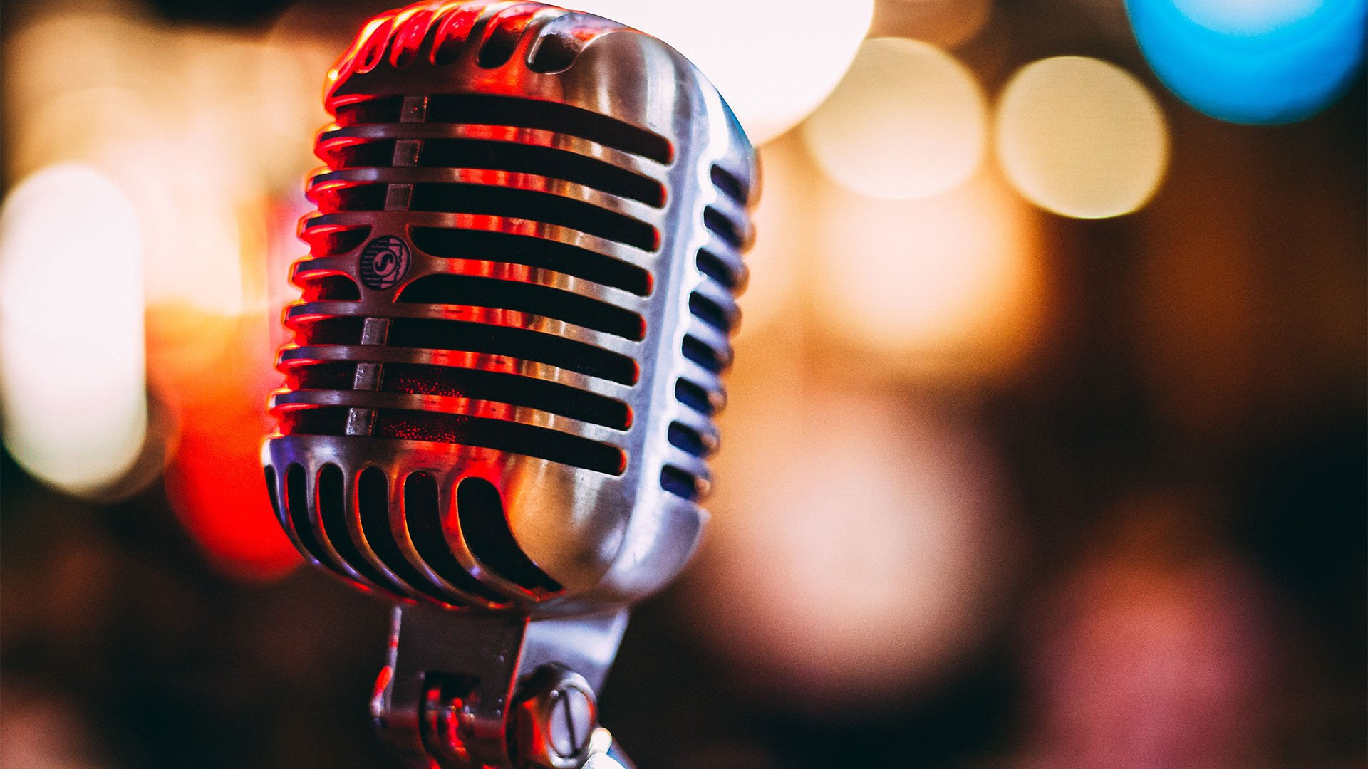 West End Singer Nik Stoter performs live at Yeats Lodge, Thame ...