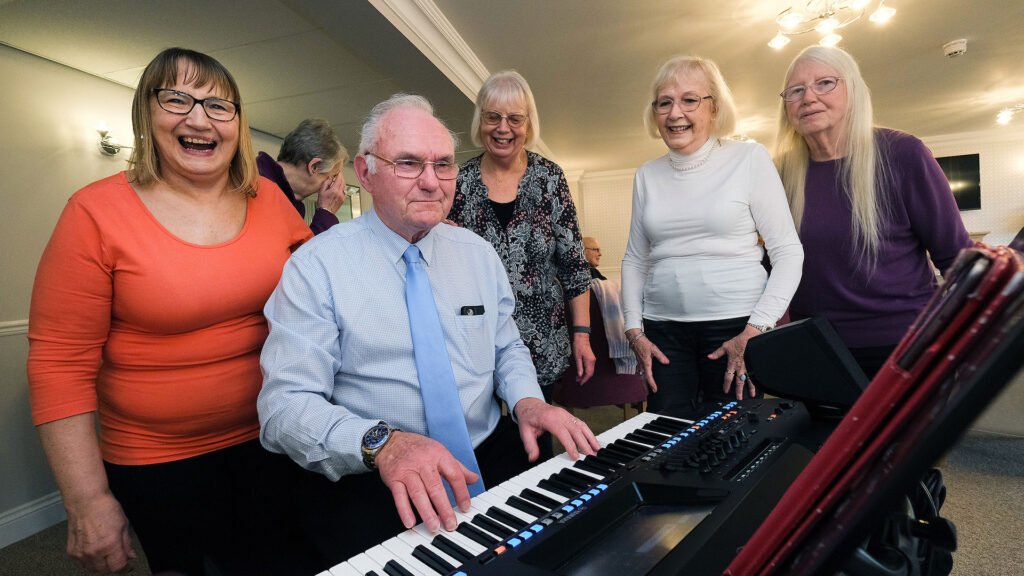 Valentines sing-along at Bond Lodge - Churchill Living